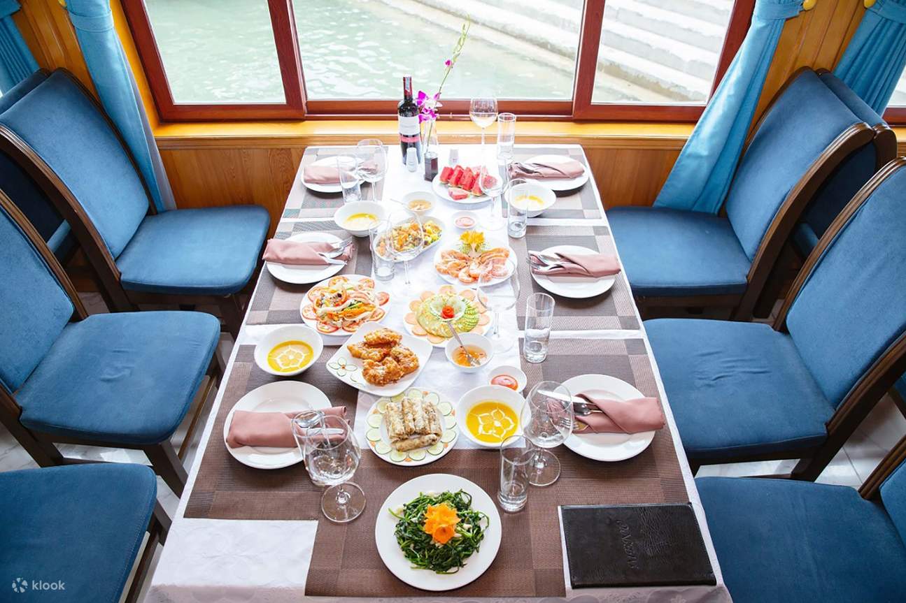 [Big Sales] Luxury Cruise Tour on Halong Bay from Hanoi - Klook Singapore